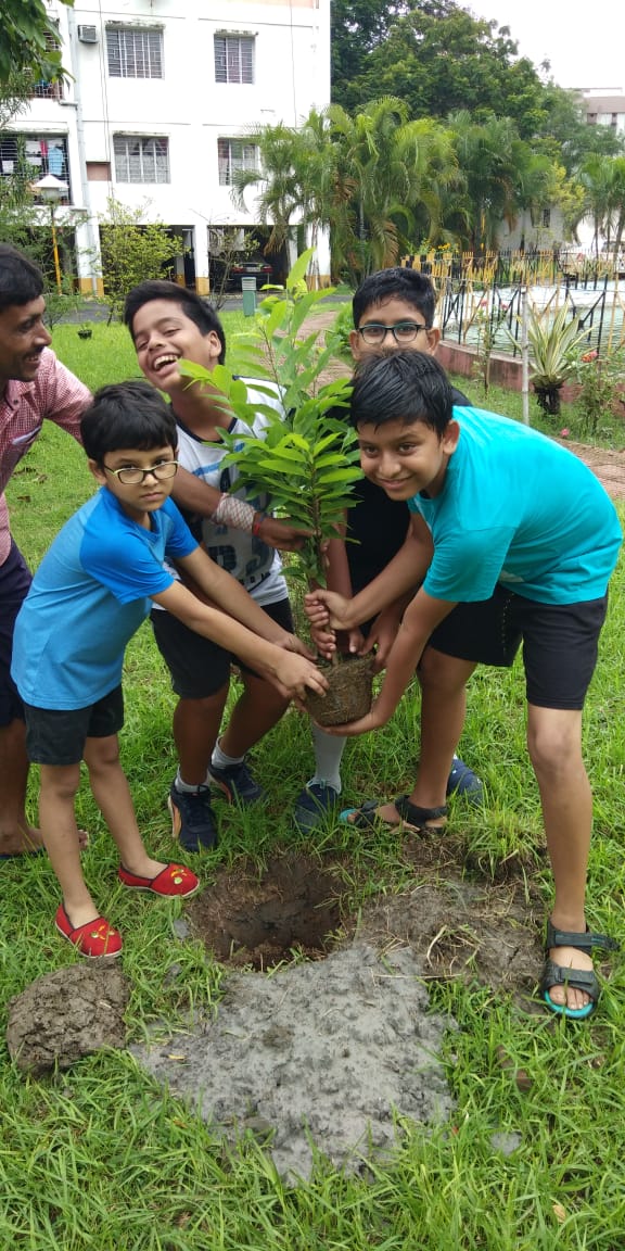 Children Planting a Sapling 2021-04-12 at 12.32.28 | Soroptimist ...