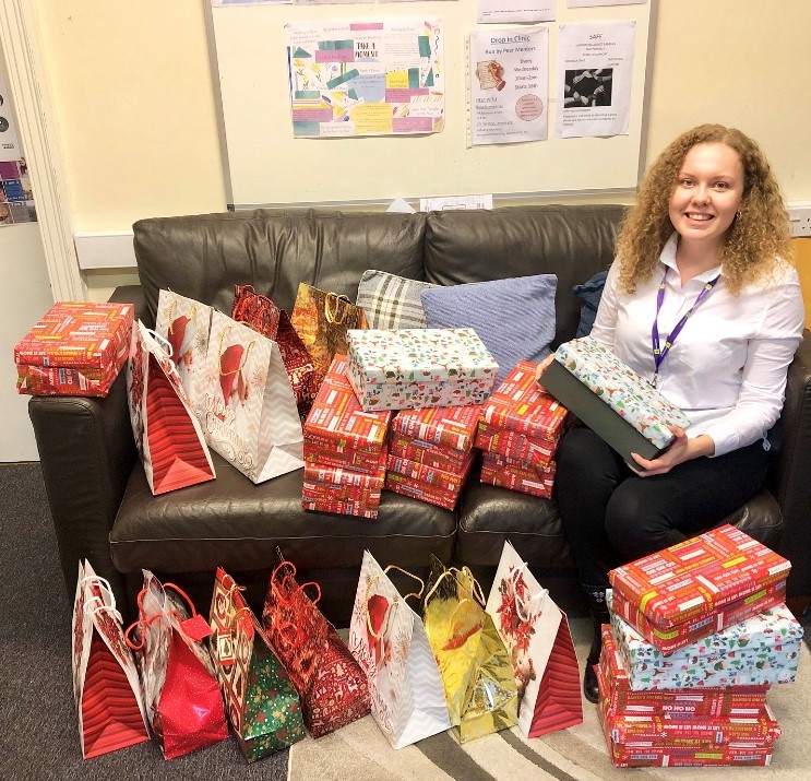 Gift Bags Presentation 6th Year Running | News | Blog | Events | SI ...